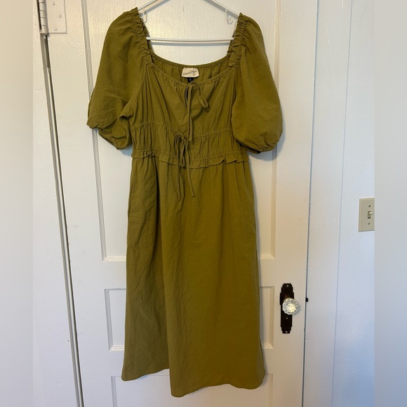 Universal Thread | Dresses | Universal Thread Olive Green Midi Dress ...